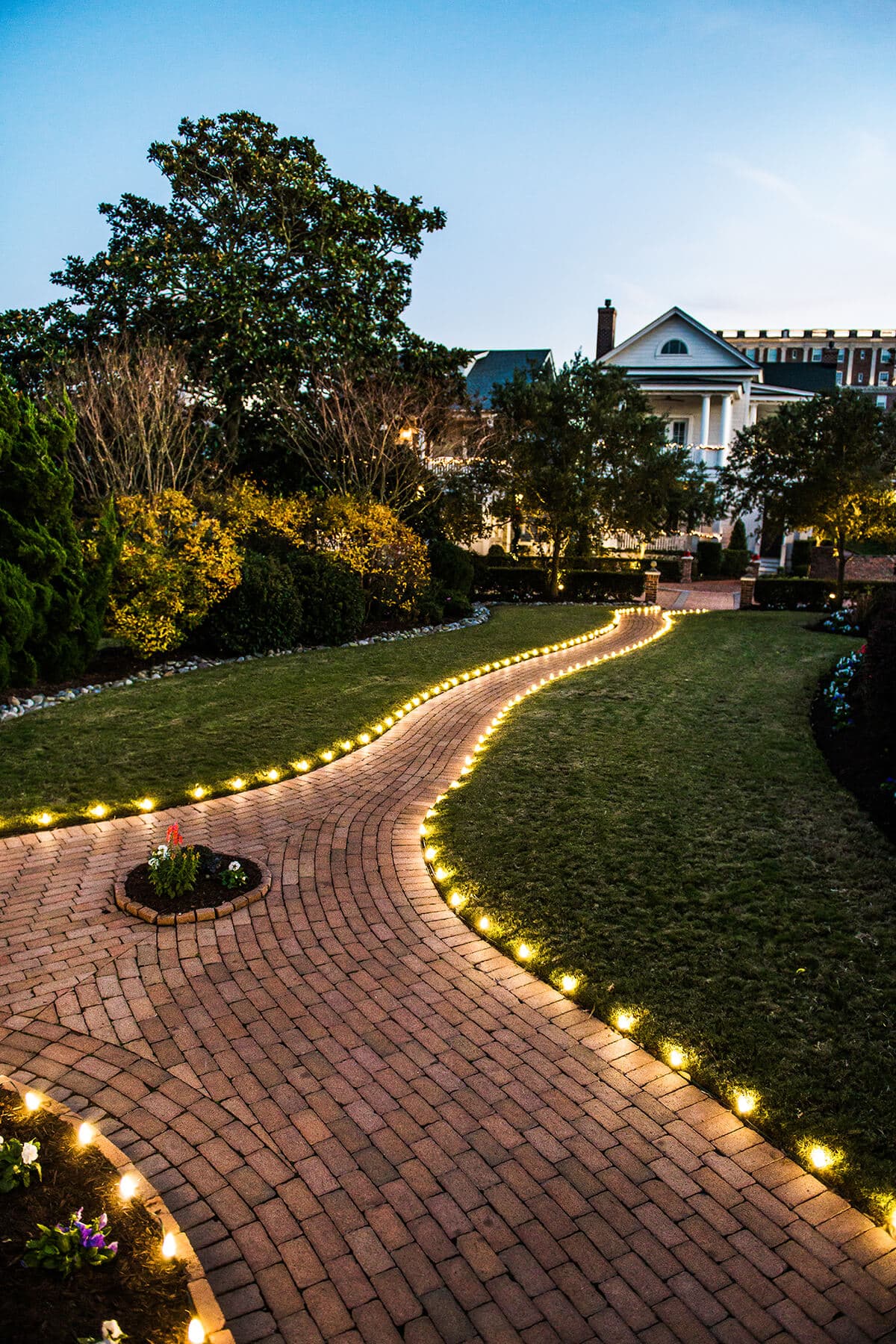 Wonderly Lights of Little Rock - Making Your Season Brighter